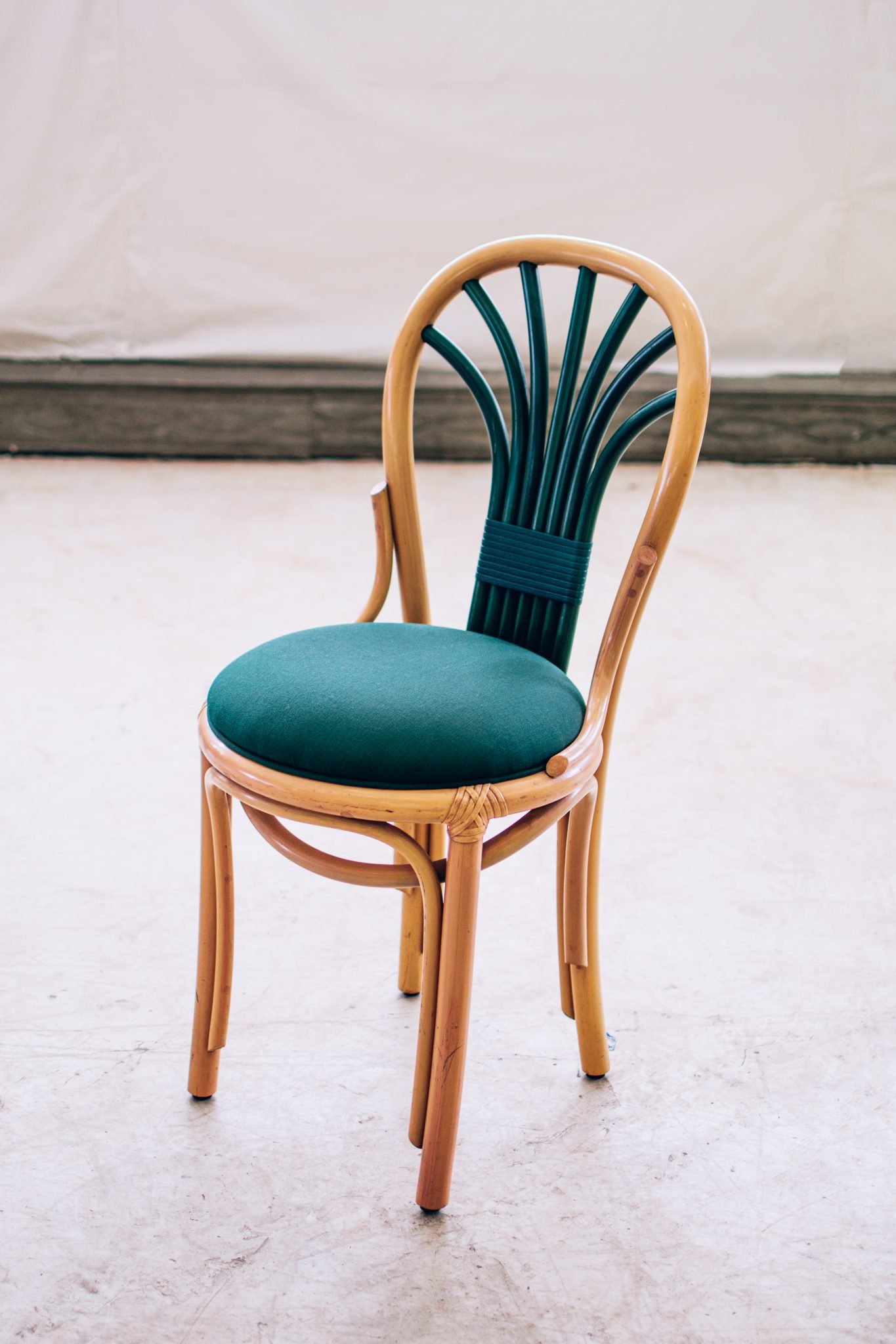 RBCC 020 BENTWOOD DINING CHAIR BENGALA FRAME GREEN FANS - Ramboo